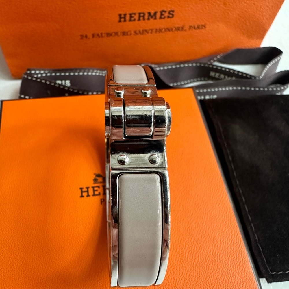 Hermes- Charniere Plain Palladium-Plated Enamel Brace… - Gem